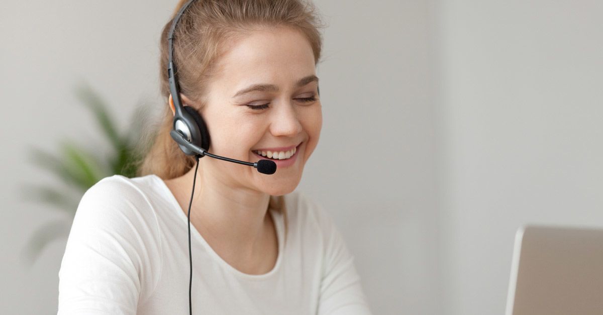 What Is a Virtual Call Center Agent | NiCE