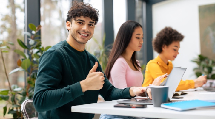 Metrigy: Winning Student Favor via CX Excellence | NICE